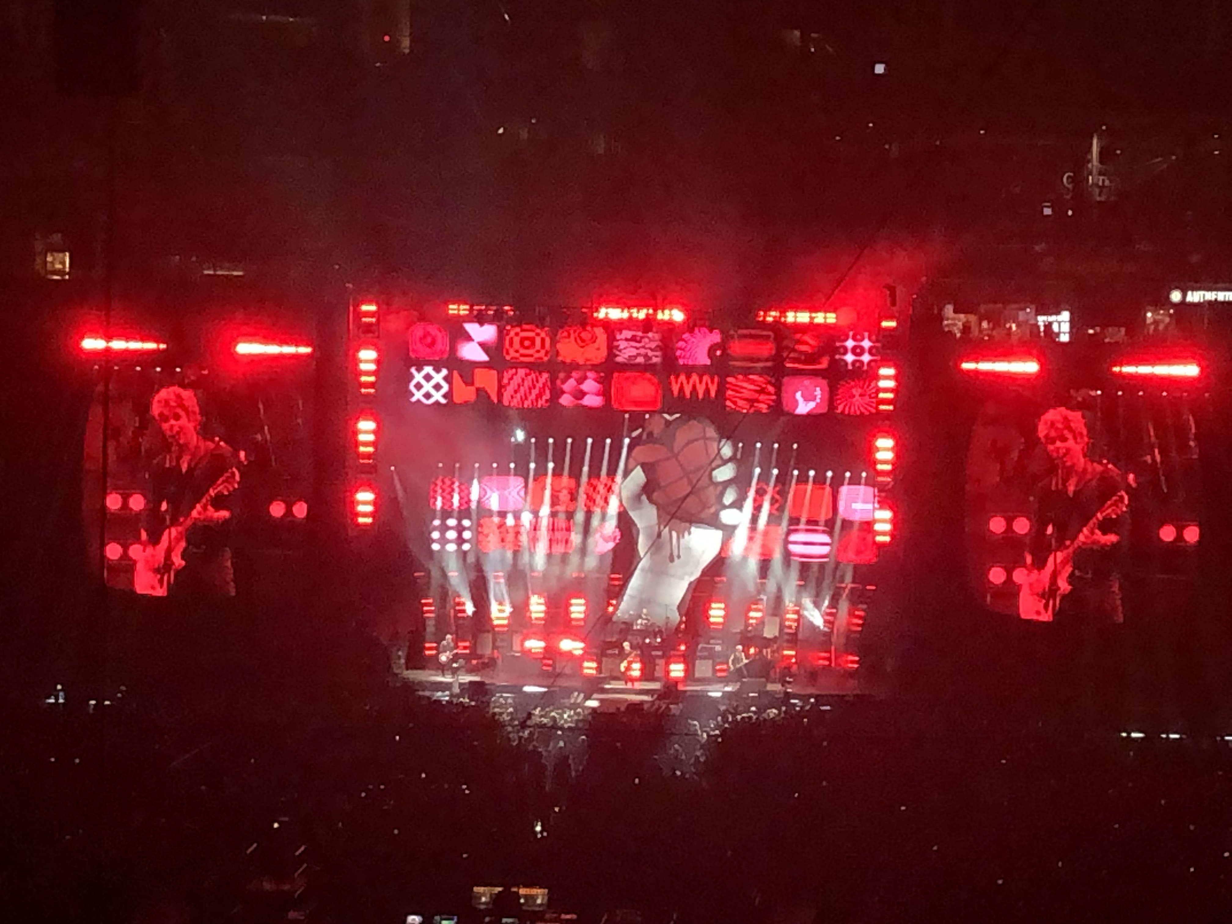 Green day: The Saviors Tour – The Cardinal Post